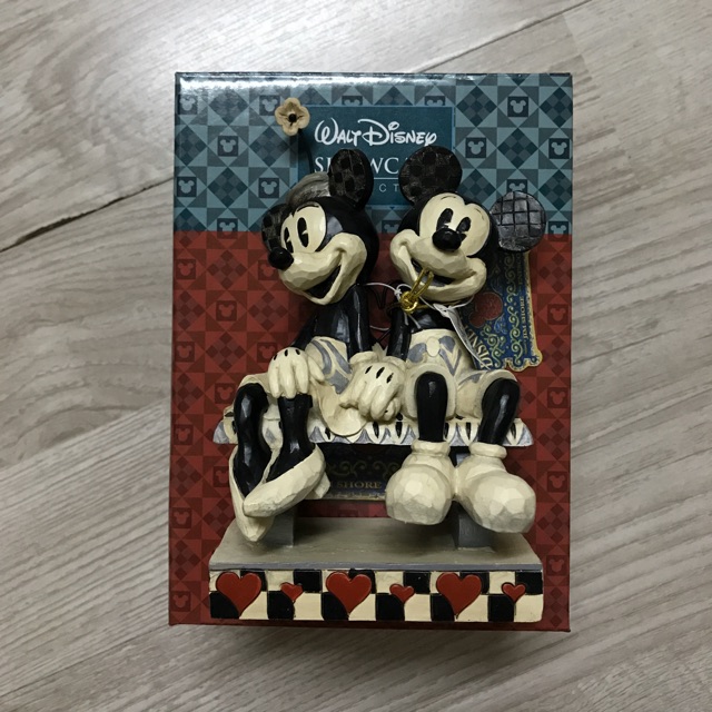 Walt Disney Showcase Collection Mickey Mouse Date Night - foxplanet ...