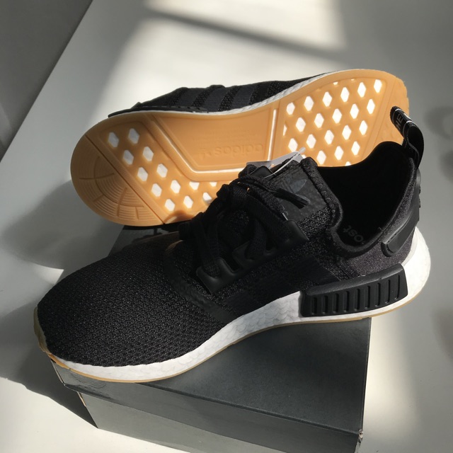 รองเท้า Adidas NMD R1 แท้ 100% จากห้าง สีดำ - ammarinchairattanasak ...