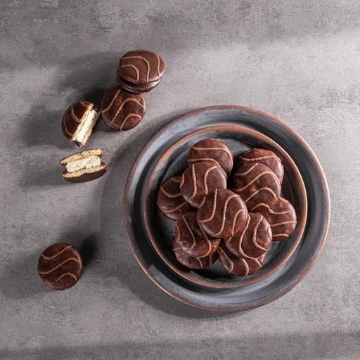 Lotte Mon Cher Cream Cake Cacao 192 g. เค้กช็อกโกแลตสอดไส้ครีมแสนอร่อย ...