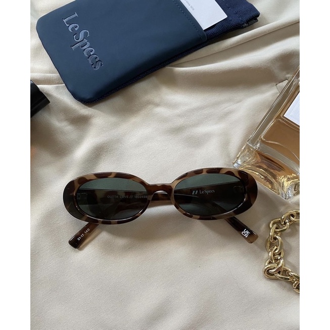 le specs outta love~ | Shopee Thailand