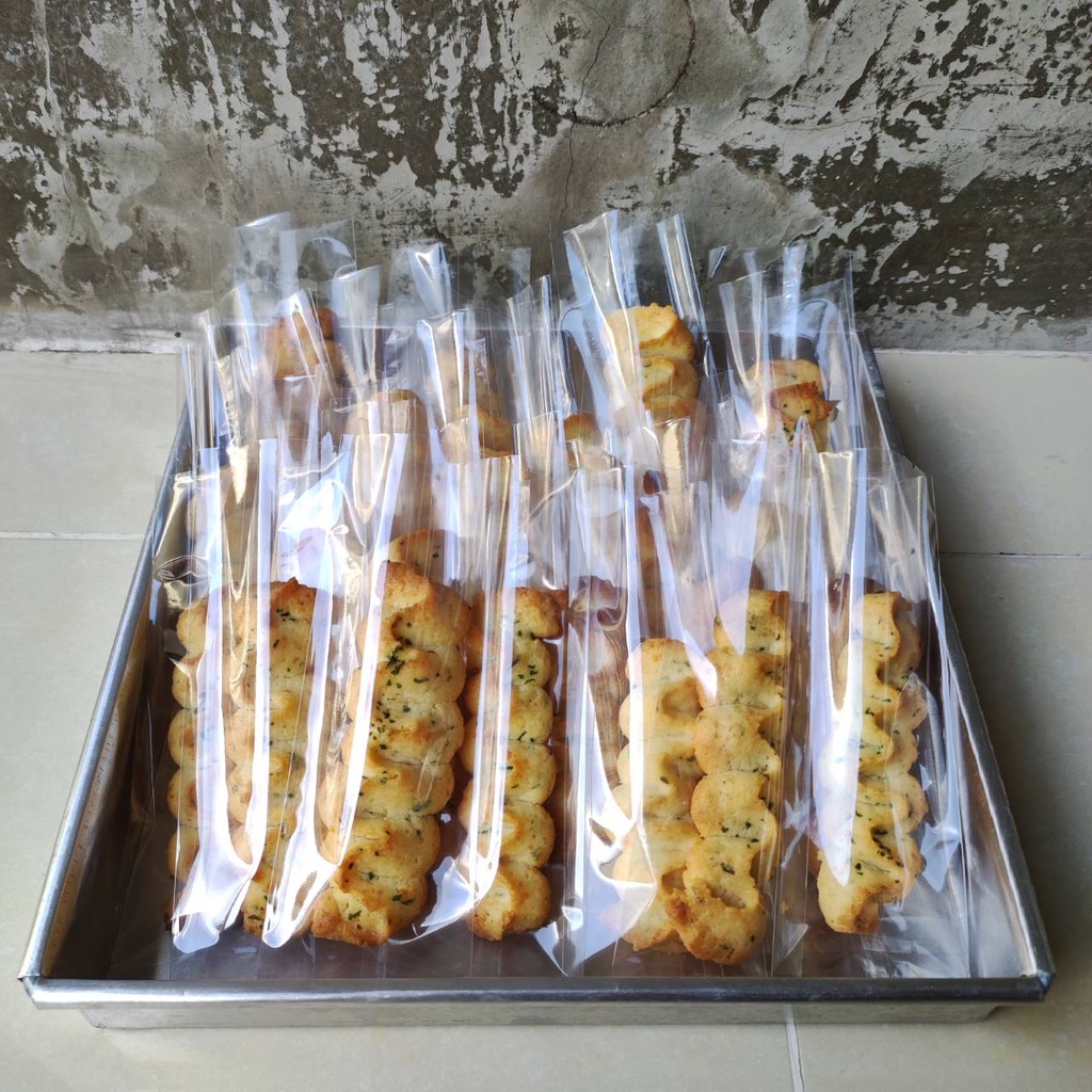 คุกกี้กระเทียมชีส Garlic Cheese Butter Cookies - flukeluckyguy - ThaiPick