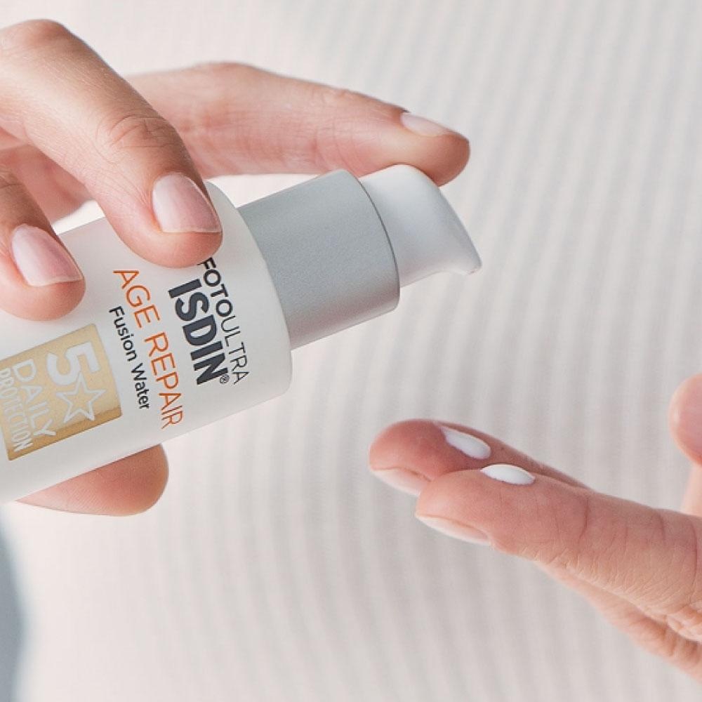 ISDIN FOTOULTRA AGE REPAIR SPF50 (Anti-Photoaging Sunscreen) อีสดิน โฟโ ...