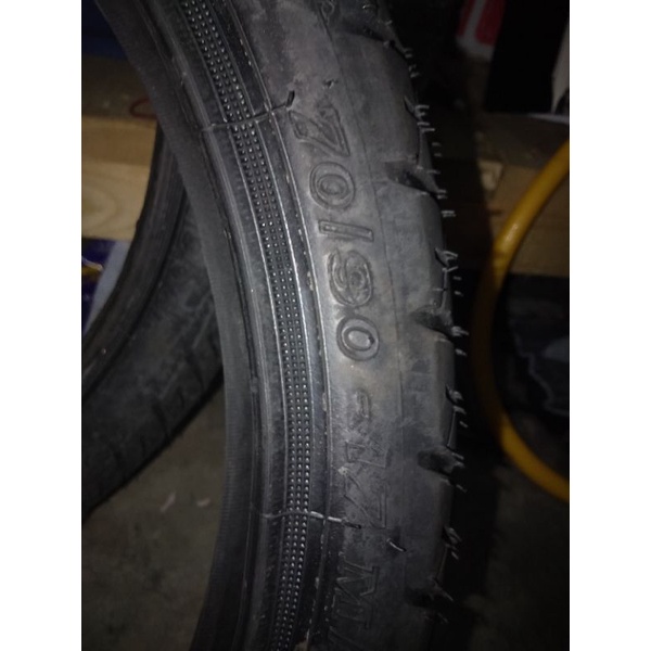 ยางรถจักรยานยนต์ 60100-ขอบ17 และ 7090-ขอบ17 - chicky_m - ThaiPick