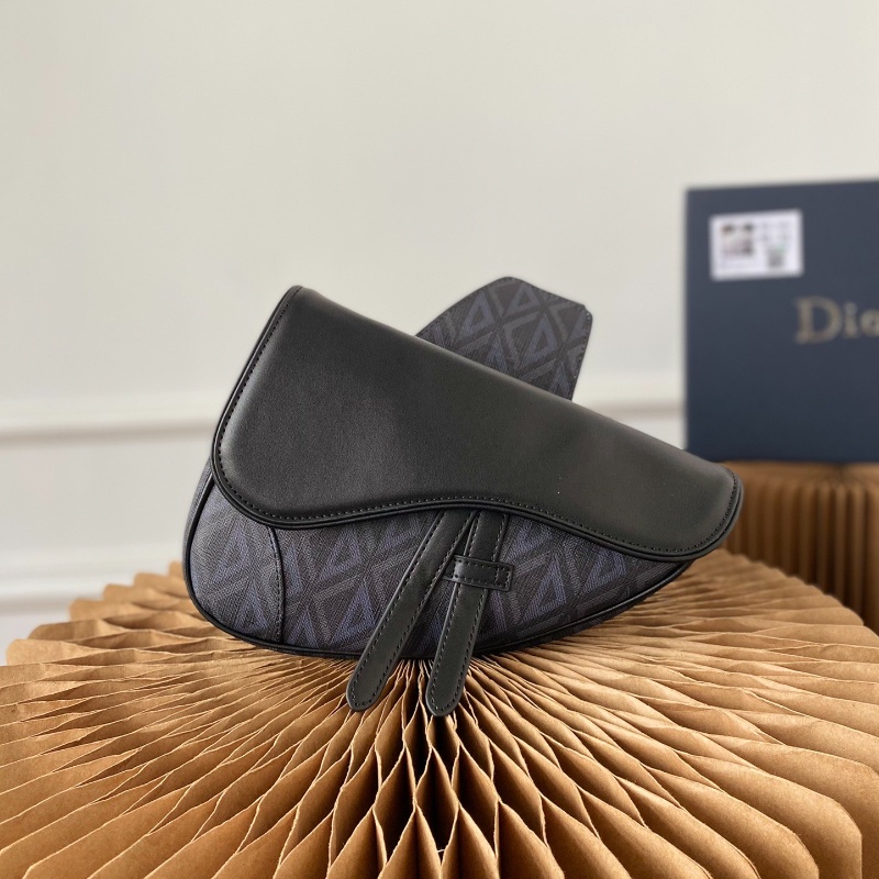 พร้อมกล่อง Dior CD Diamond Diamond Pattern Saddle Bag Crossbody Chest ...