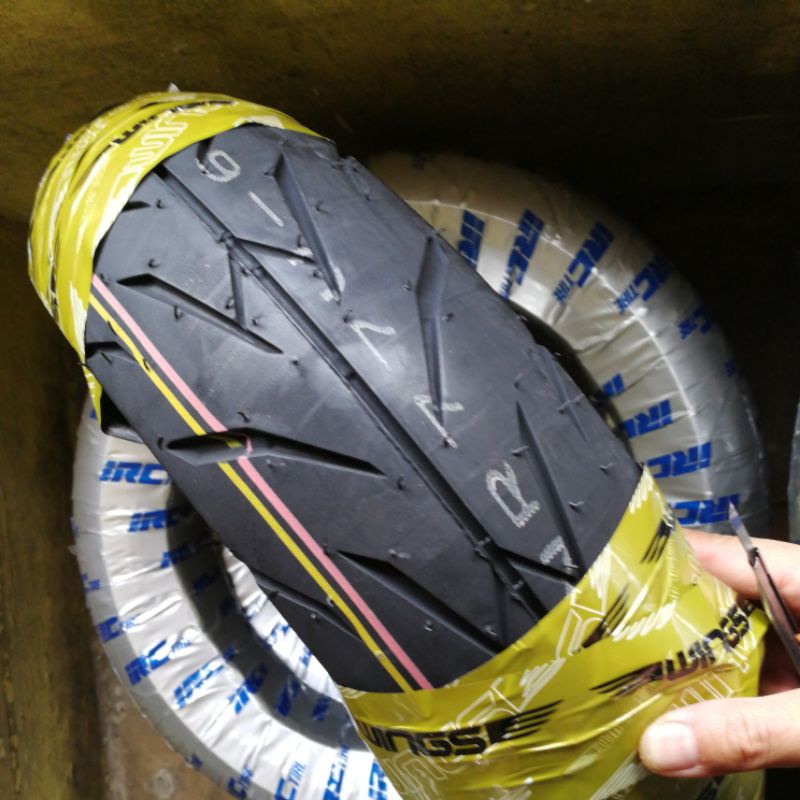 IRC รุ่น Wing Premium (NR77u) ทุกขนาด ขอบ1214 - bkktire - ThaiPick