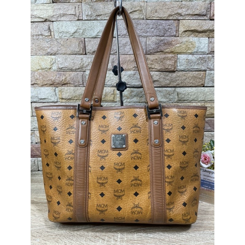 กระเป๋า MCM Shopping tote ของแท้ | Shopee Thailand