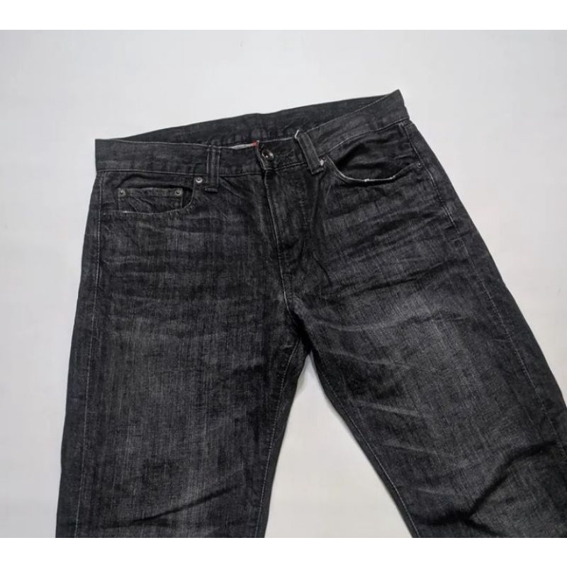 Uniqlo กางเกงยีน ฟอกสีดํา ตัวที่สอง - zidan_fathur.th - ThaiPick