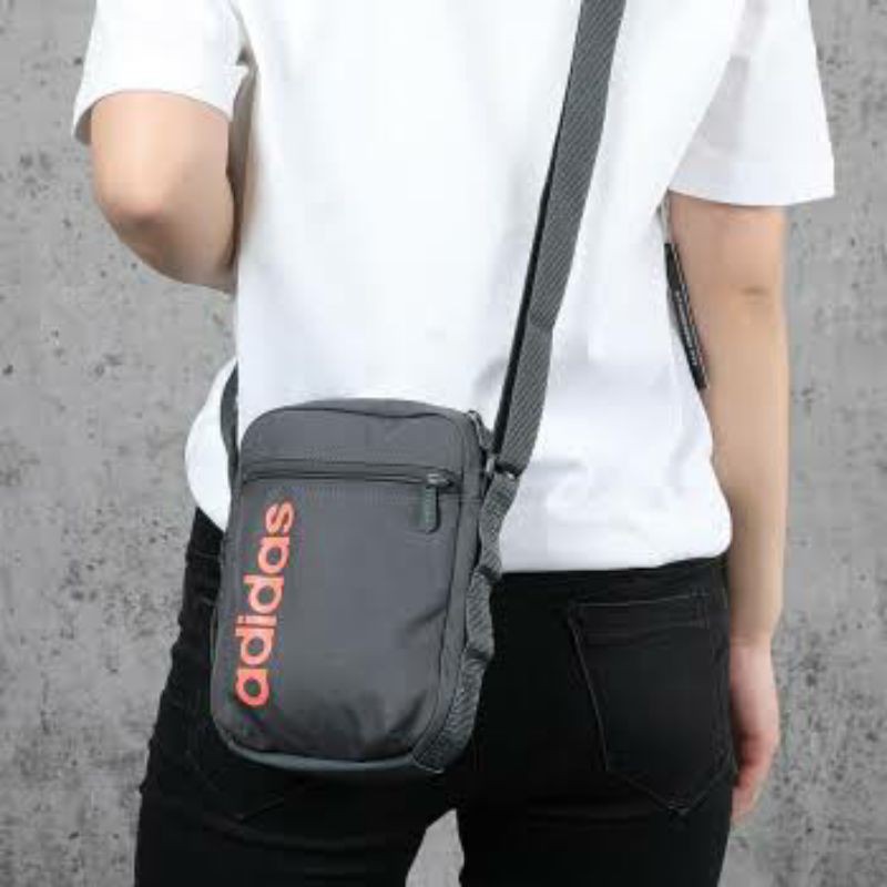 Adidas Originallll Cuy กระเป๋าสะพายไหล่สีพื้น - hendrasilaban.th - ThaiPick