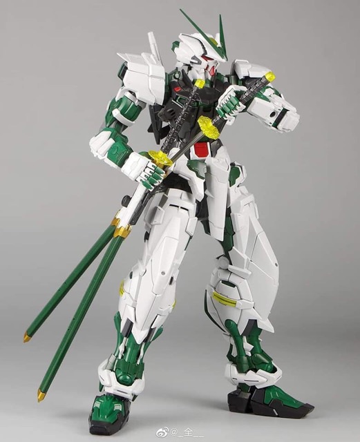 PG 1/60 Gundam Astray Green Frame [Nillson Work] - gundamguys - ThaiPick