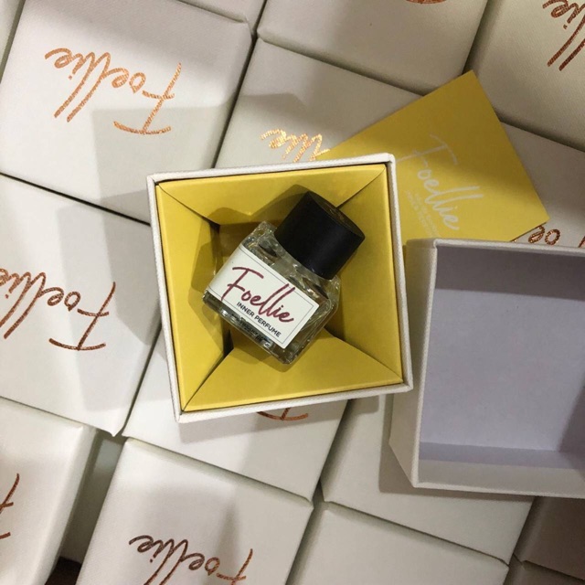 FOELLIE Inner Perfume น้ำหอมสำหรับผู้หญิง 5ml. bonbon ขาว พีชอ่อน ๆ ...
