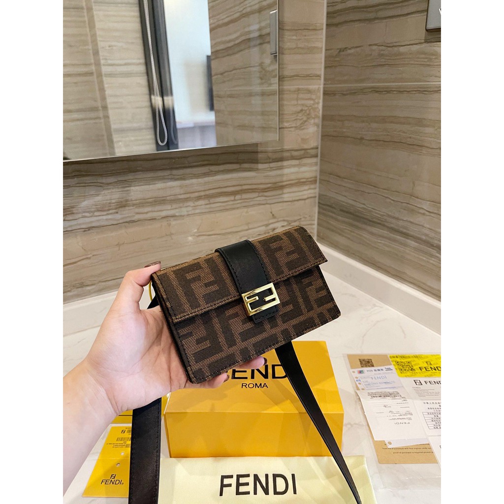 A full set of gift box packaging, high FENDI Fendi net red with the ...