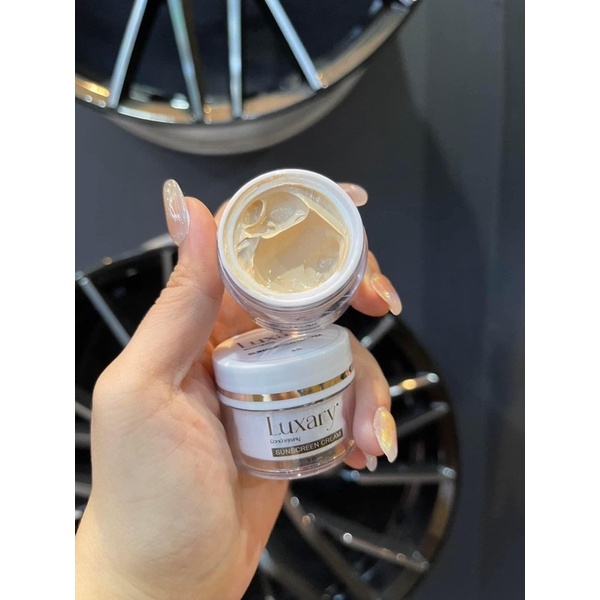 1แถม1 กันแดดลักชัวรี่ Luxury sun Screen กันแดดพี่หนิง ไม่วอก ไม่เทา ...