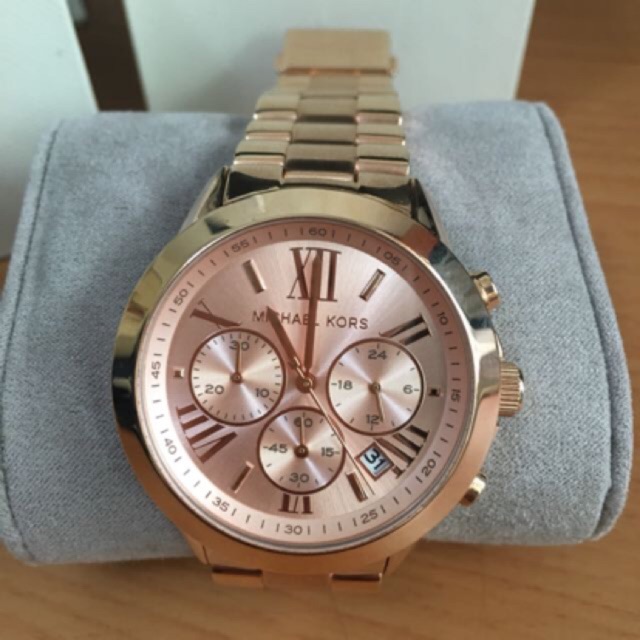 MK5778. ขนาด 42 mm. Runway Logo Rosetone หน้าปัดสีโรสโกลด์ สายสีพิ้งโ ...