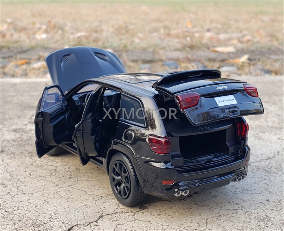 132 JKM For Jee Grand Cherokee Trackhawk WhiteBlackRed Diecast Model ...