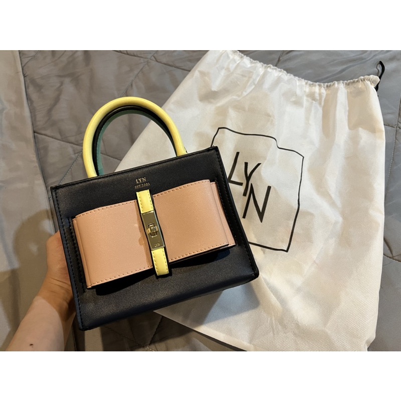 ส่งต่อ LYN หน้าโบว์ สี navy - songchajagodrabchanaja - ThaiPick