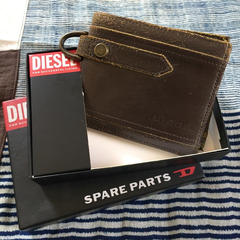 Diesel Wish สีน้ำตาลเข้มแถบครีม - onpailin1880 - ThaiPick