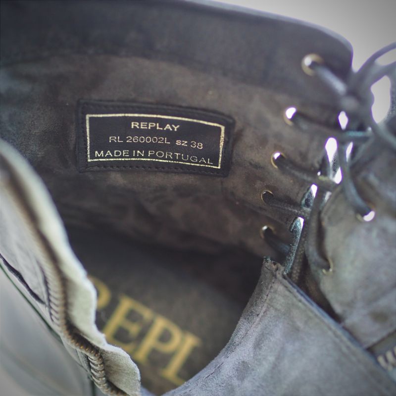 รองเท้าบูท ทรงคอมแบทสีดำ Replay Size 38 - wifes_closet - ThaiPick