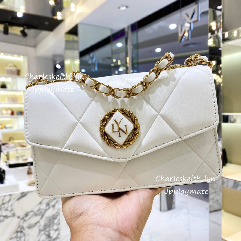 LYN กระเป๋าสะพายข้าง LYN รุ่น Diamond Mini Crossbody Bag LL21FBF126 แท้ ...
