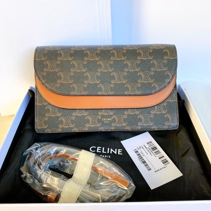 celine wallet on strap ถูกที่สุด พร้อมโปรโมชั่น ส.ค. 2024|BigGoเช็คราคา ...