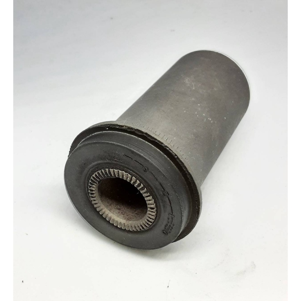 บู๊ชปีกนกล่าง(ตัวใหญ่)MITSUBISHI STRADA 4WD MB109662ถูกและดีมีที่นี่ ...