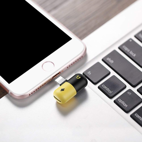 อะแดปเตอร์สำหรับ Apple Interface Audio and Charge Splitter Adapter Dual ...
