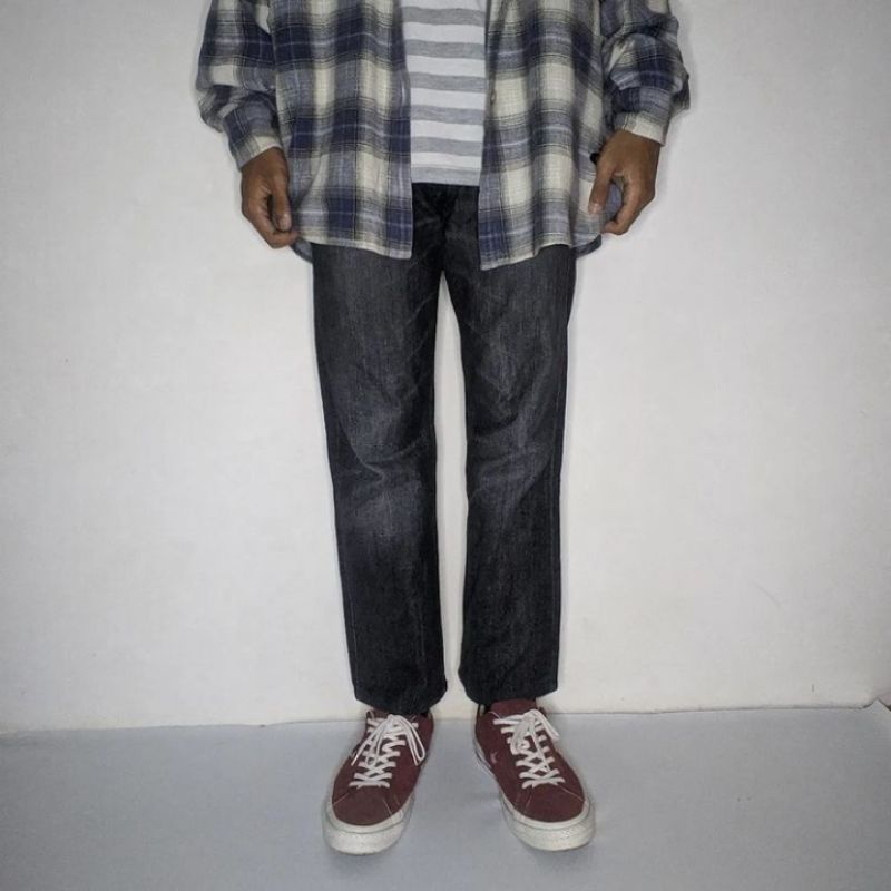 Uniqlo กางเกงยีน ฟอกสีดํา ตัวที่สอง - zidan_fathur.th - ThaiPick