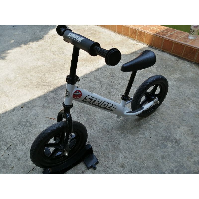 strider limited edition sport12 สีขาว มือสองสภาพดี ซื้อมาลูกไม่เล่น แถม ...