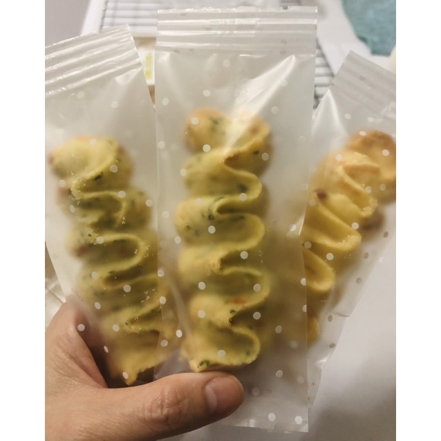 Cheese Garlic Butter Cookies กระเทียมชีสคุกกี้ - dararatph - ThaiPick