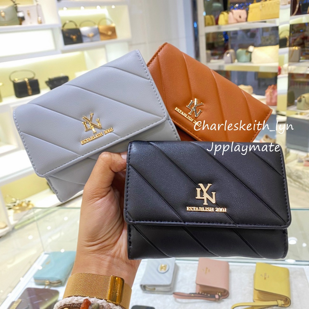 LYN กระเป๋าสตางค์ LYN รุ่น BELINDA SHORT WALLET LL21FWF045 แท้จากชอป ...