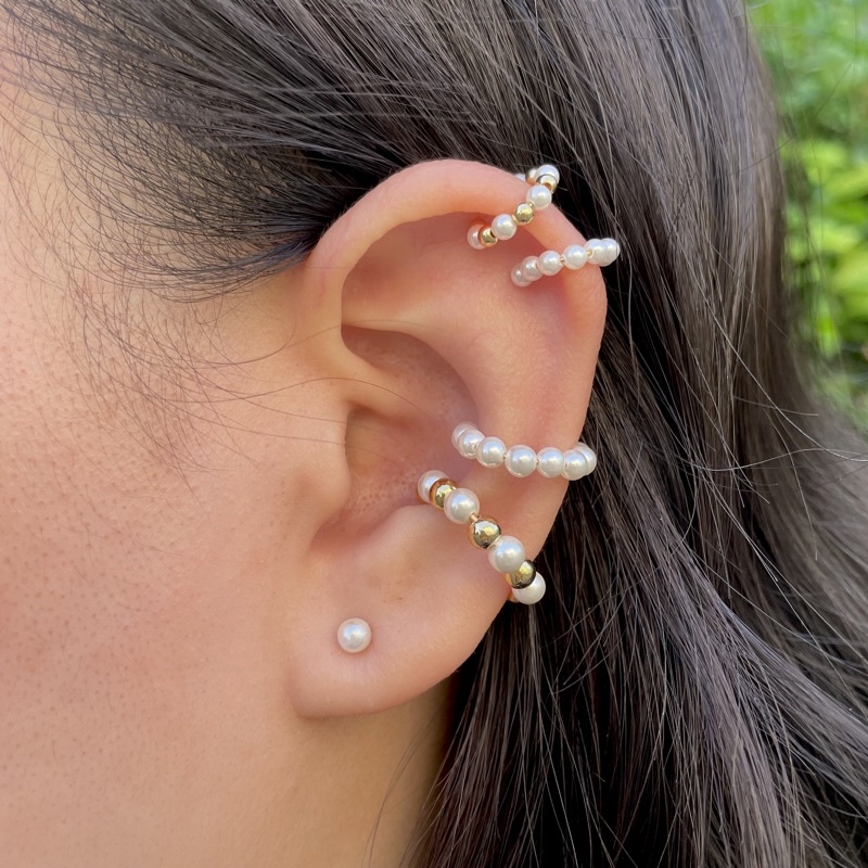 ต่างหูมุก มุกเปลือกหอย แบบเกาะใบหู เกี่ยวหู ไม่ต้องเจาะ Shell Pearl Bead Ear Cuff - dillies ...
