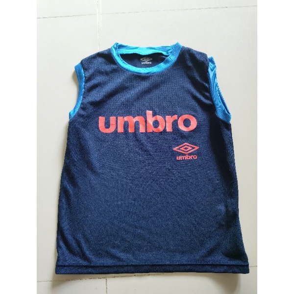 เสื้อกีฬา umbro size.140 | Shopee Thailand