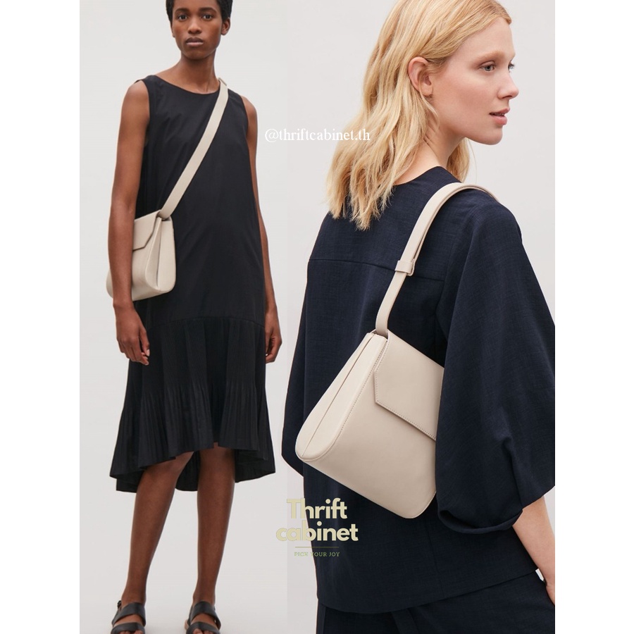 แท้???? ส่งต่อ COS crossbody กระเป๋าสะพายข้างหนังเรียบ มินิมอล ปรับสาย ...