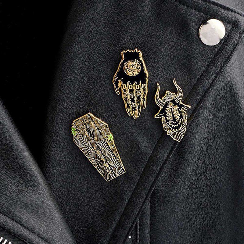 1pc Dark Devil DOOM Hand Casket Enamel Collar Pins Badge Gothic ...