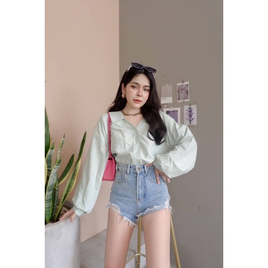 ตต1787 เสื้อเชิ้ตคอปก ทรงคอวี แขนยาว มีกระดุมหน้า ผ้าดีมาก สีหวานดั่ง ...