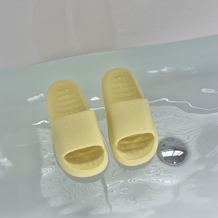 (ลด 40 Code MARSH922 ) Prinkk รองเท้าแตะลอยน้ำ - marshmellow.shoes. - ThaiPick