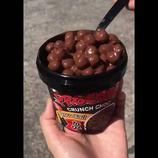 Procoro Crunch Choc / Choco Ball ช็อกโก้บอล 120 g. | Shopee Thailand