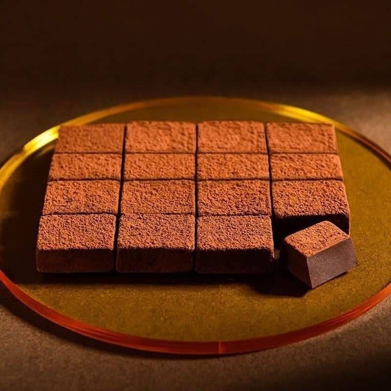 นามะช็อกโกแลต Chocolate Royce Farth nibble นามะช็อกโกแลตยอดฮิต - jd ...