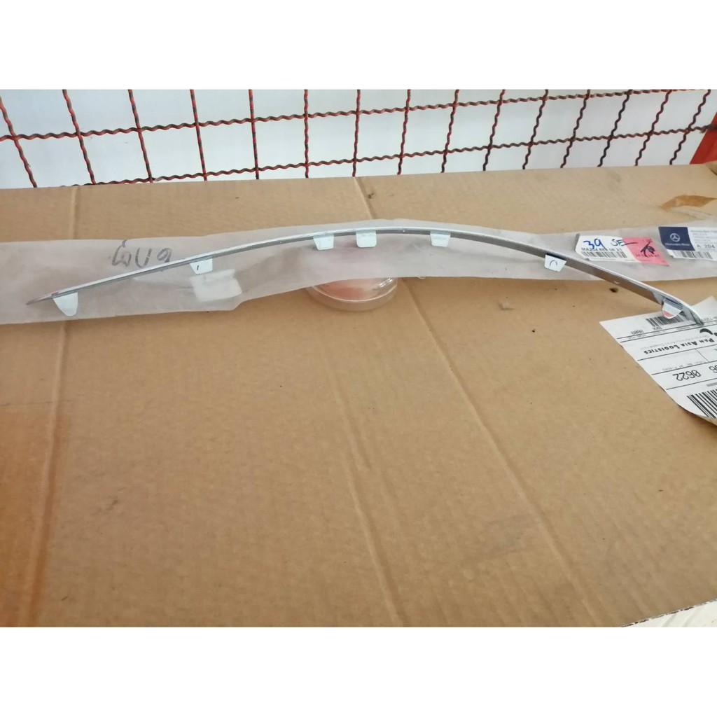 62. A2048850821 คิ้วโครเมียมกันชนหน้าขวา R C-class 2011-2014 ของแท้ ...