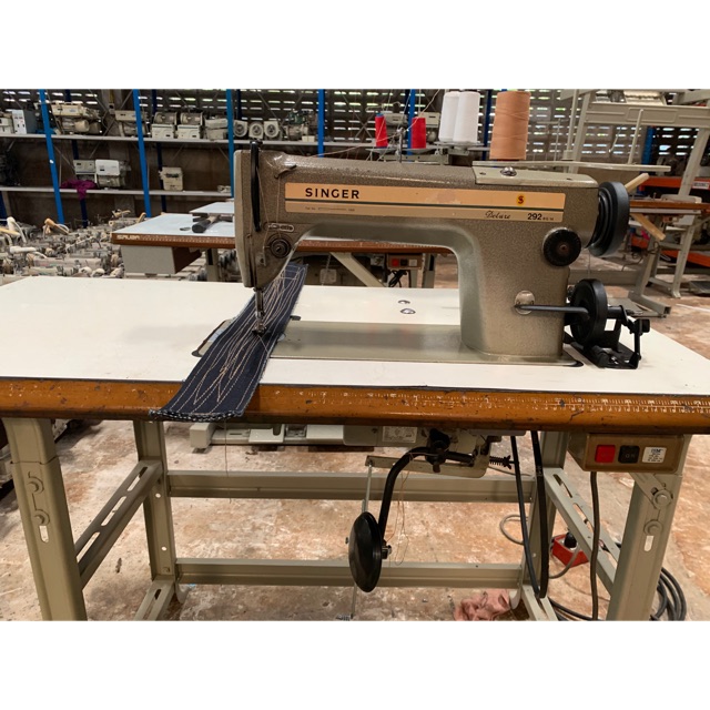 จักรเย็บเข็มเดี่ยวซิงเกอร์ (SINGER) รุ่น 292 - pumsarinee - ThaiPick