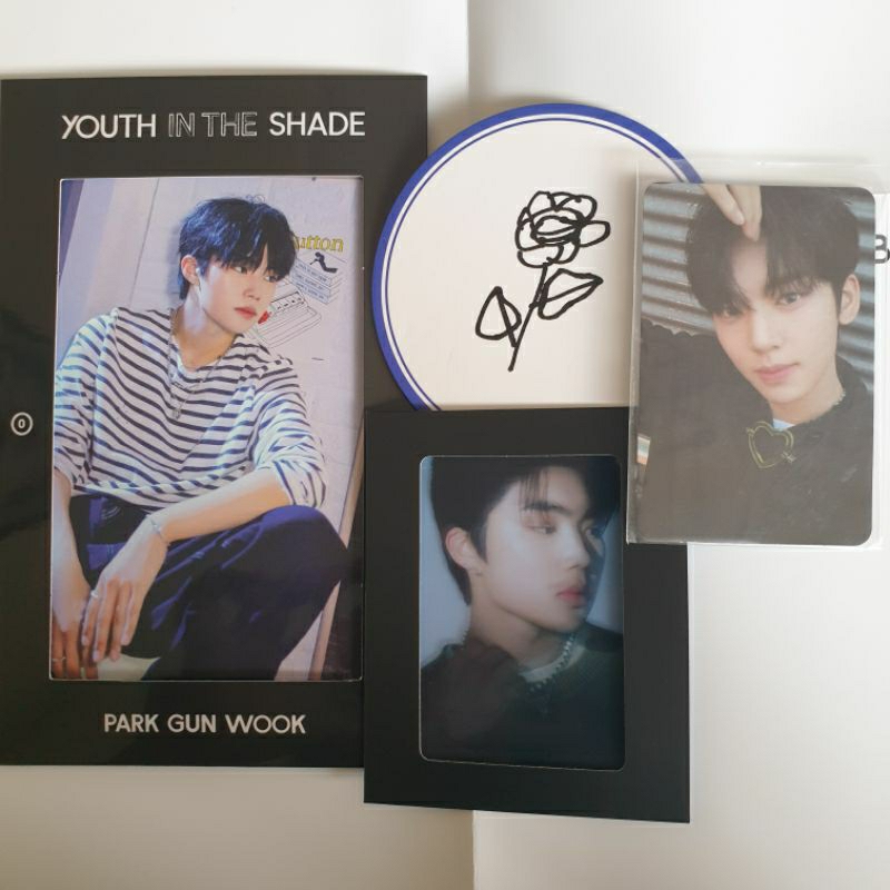 Zerobaseone (ZB1) กรอบรูปการ์ด Zerose coaster youth in the Shade Album ...