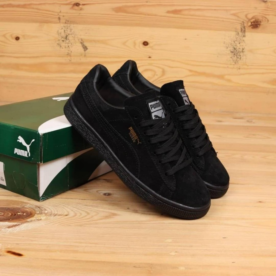Sepatu Branded Men Original Suede Classic Full Black XXI Trainers ...