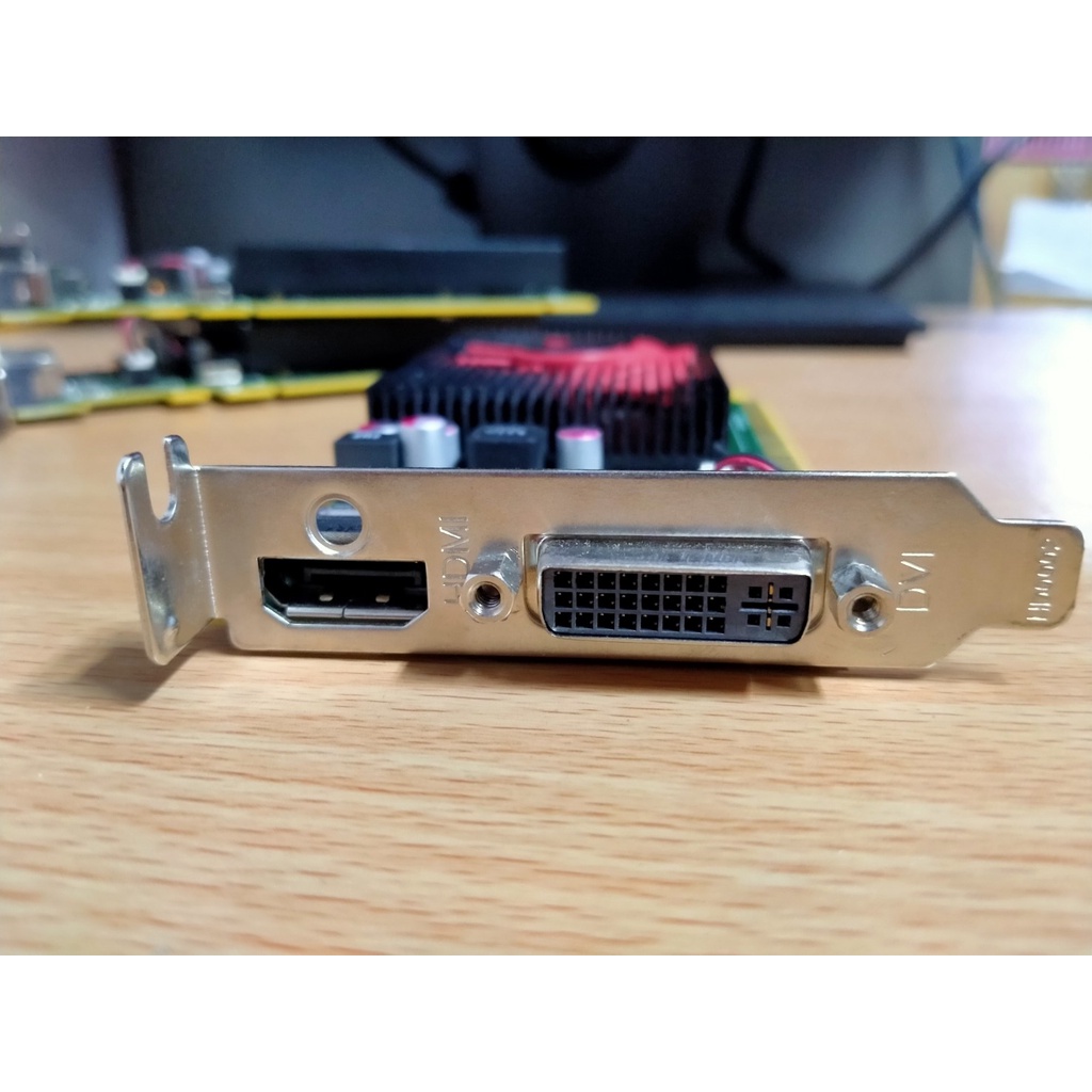 AMD Radeon R5 340 2 GB พอร์ทการเชื่อต่อ ( DVI DP) Memory Size 2 GB ...