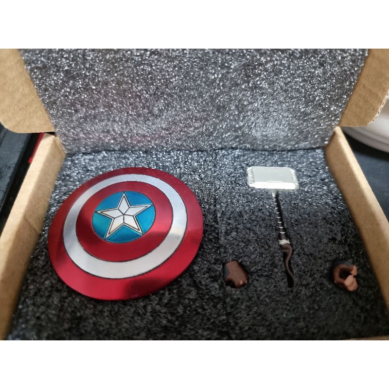 Manipple Studio Captain America Shield & Mjolnir Hammer | Shopee Thailand