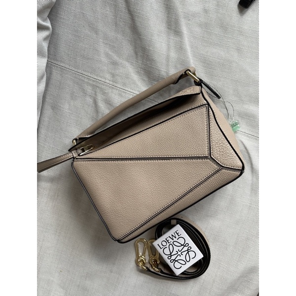 LOEWE small puzzle tan | Shopee Thailand