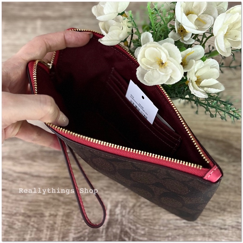 กระเป๋าคล้องมือCoach 1 ซิปไซส์ L Coach Large Corner Zip Wristlet รุ่น ...