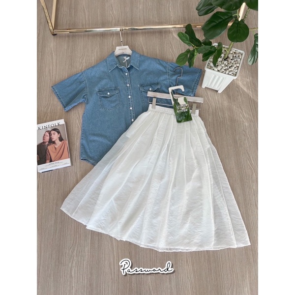 PW533 เซทเสื้อเชิ้ตยีนส์คู่กระโปรงซีทรูเนื้อนุ่ม - suganya1 - ThaiPick