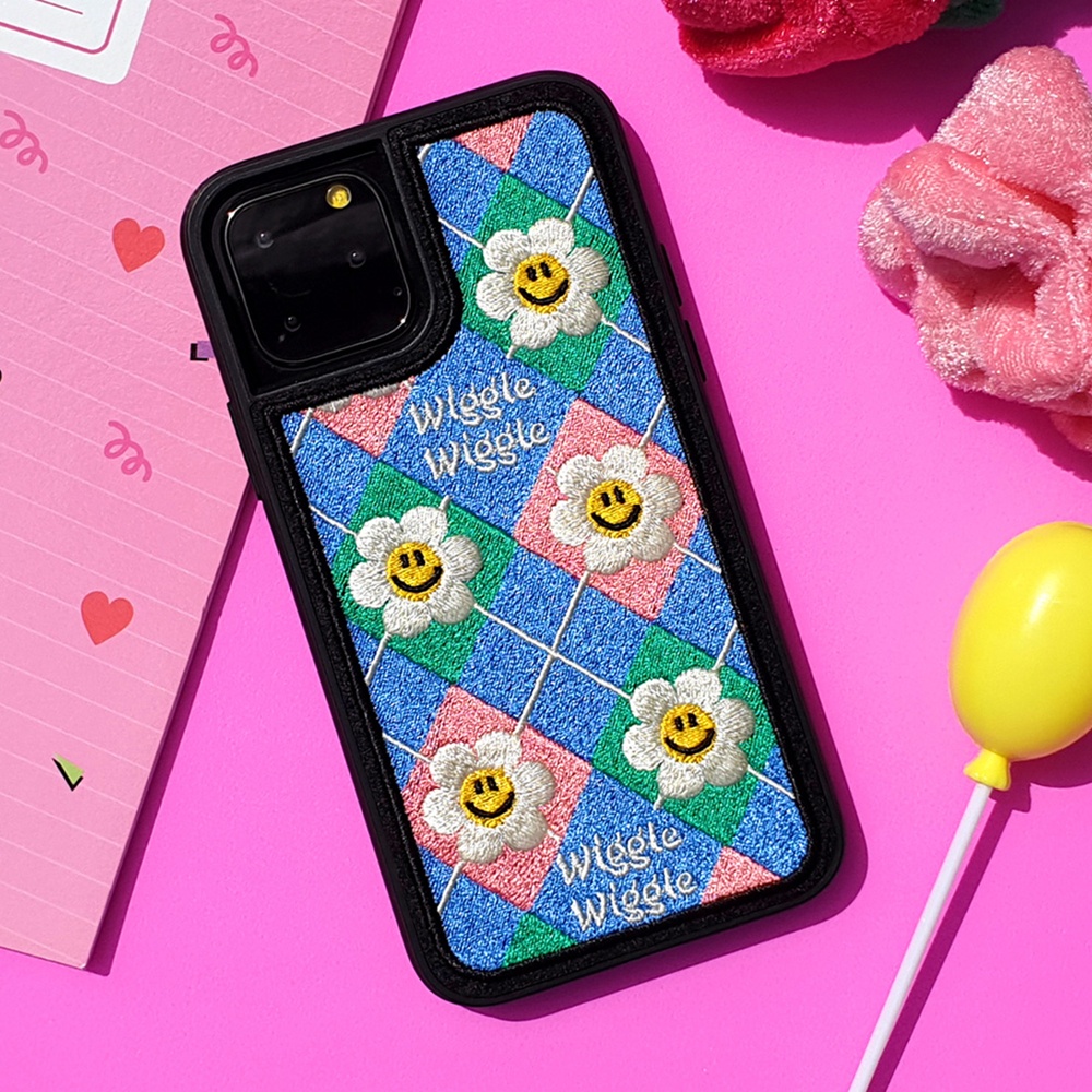 Wiggle Wiggle Case iPhone - Smile We Love Argyle (111213 ...