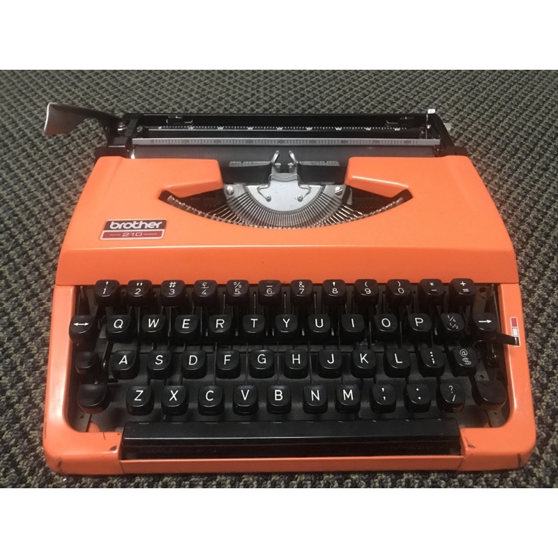 เครื่องพิมพ์ดีดภาษาอังกฤษ Typewriter English_ | Shopee Thailand
