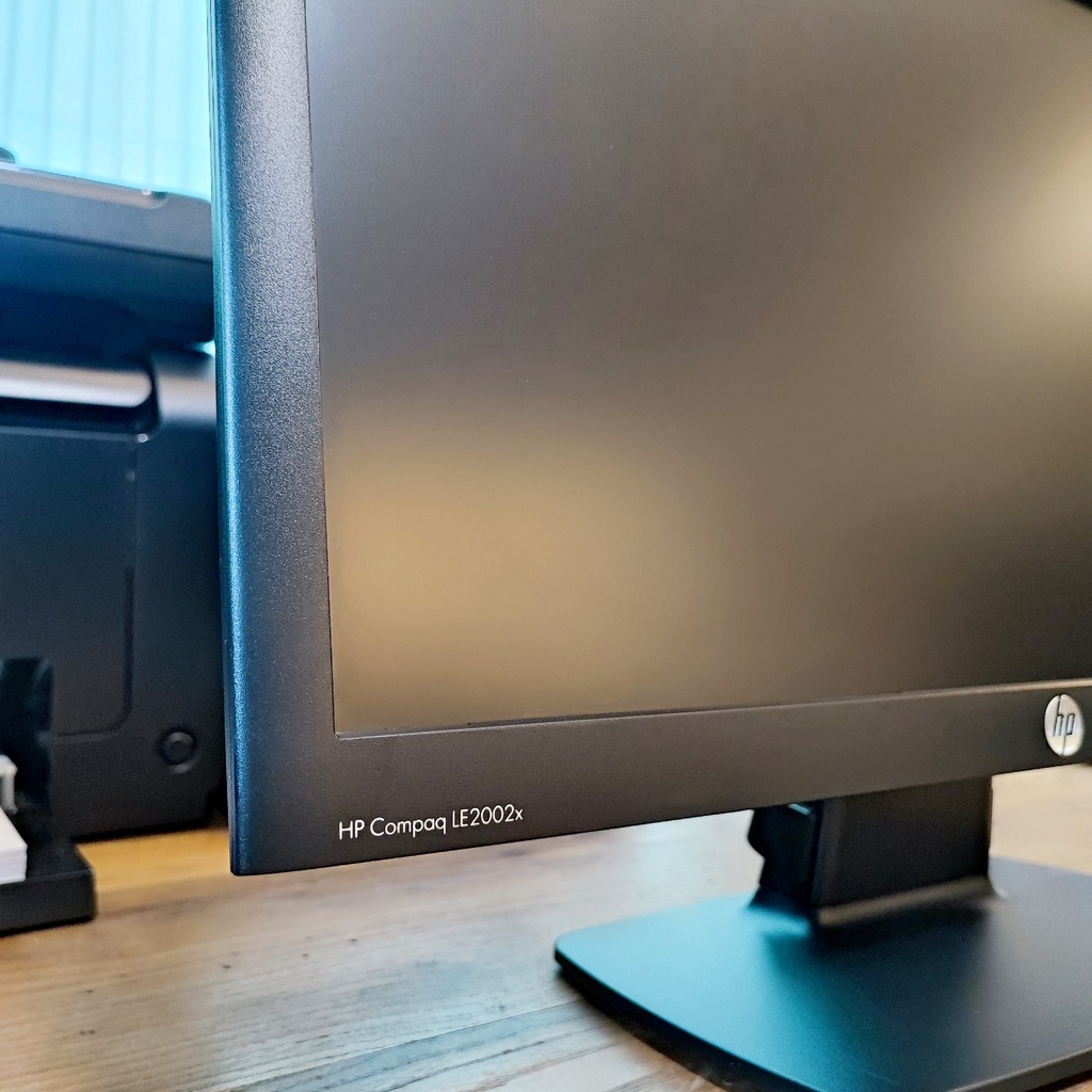 จอคอมพิวเตอร์ LCD TFT 20” HP LE2002x ขนาด 20 นิ้ว WideScreen จอคอมมือ ...