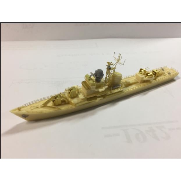 1/700 Soviet Navy Type 50 Riga Class Frigate (resin +PE) Guard Ship ...
